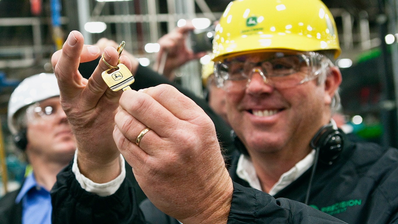 Visit John Deere | Tours & Attractions | John Deere CA