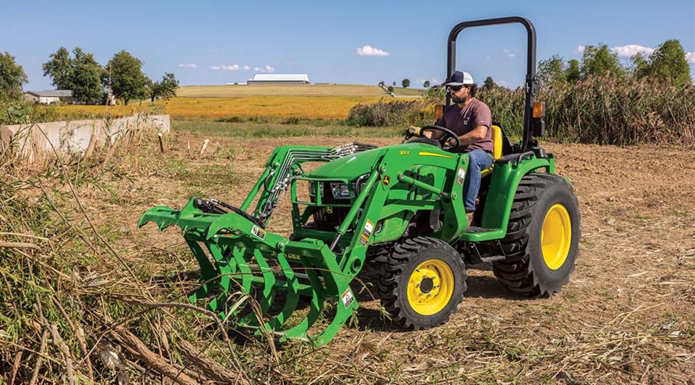 Compact Tractor | 3038E | John Deere CA