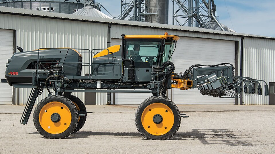 Self-Propelled Sprayers | John Deere CA