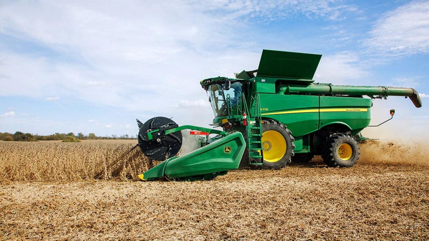 The New S7 Combine | Grain Harvesting | John Deere CA