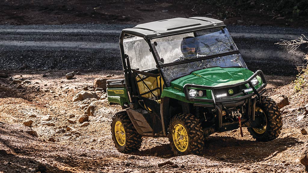 Full-Size Gator™ XUV Crossover UTVs | Side by Sides | John Deere CA