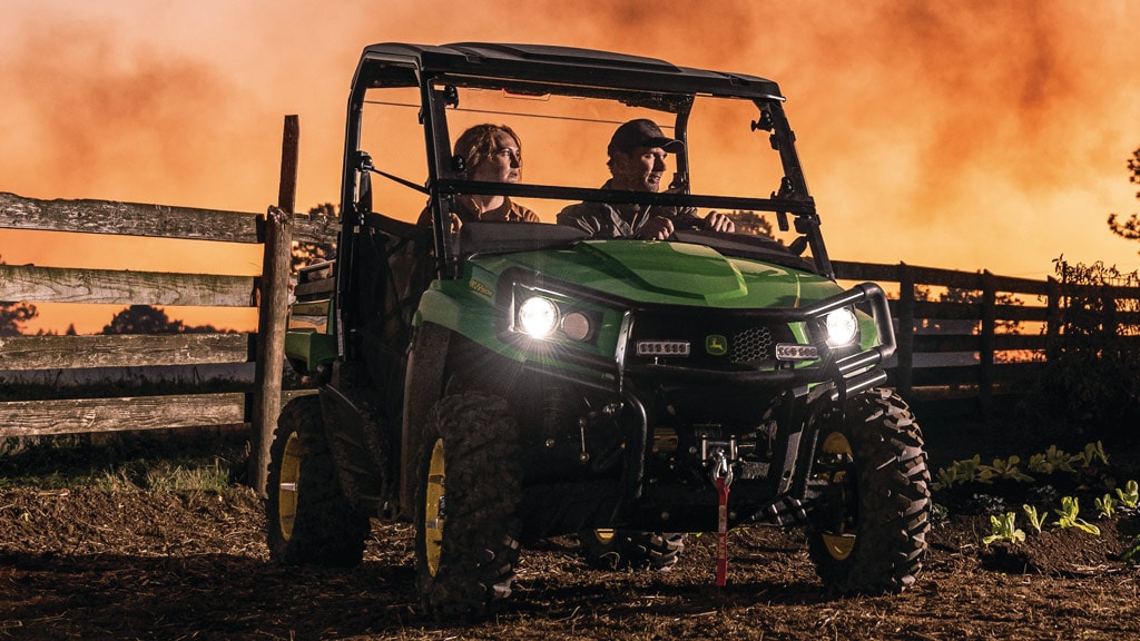Véhicules utilitaires Gator™ | Véhicules utilitaires côte à côte | John ...