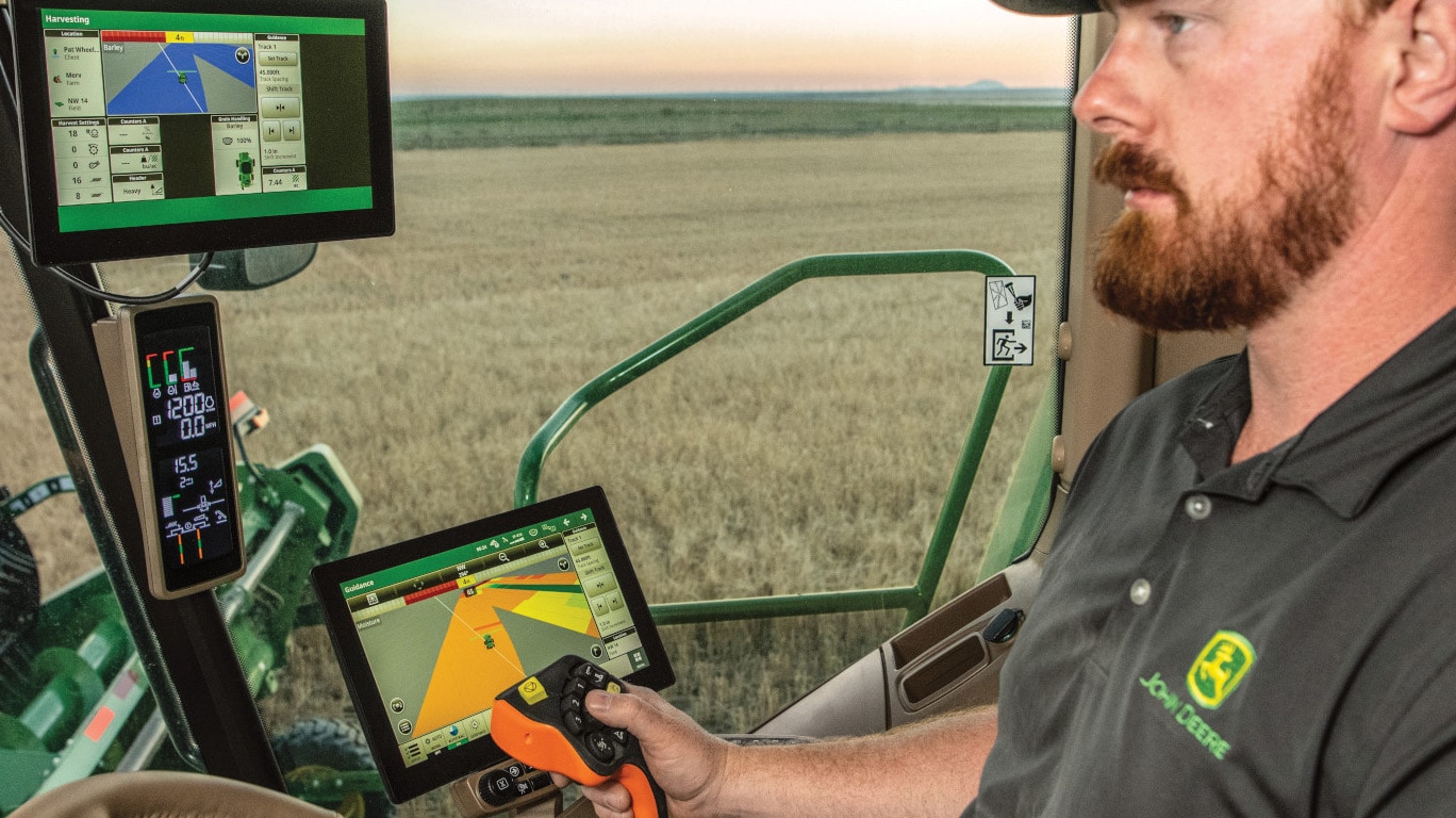 Combine Harvesters | S Series | John Deere CA