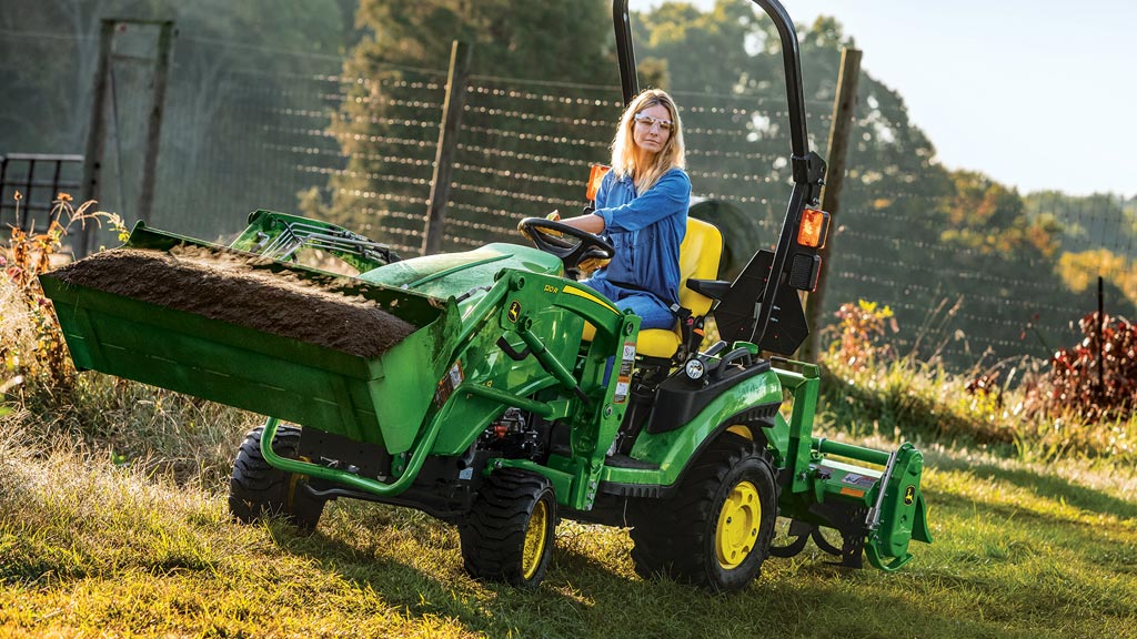 Sub-Compact Tractors | 22-24HP 1 Family Small Tractors | John Deere CA
